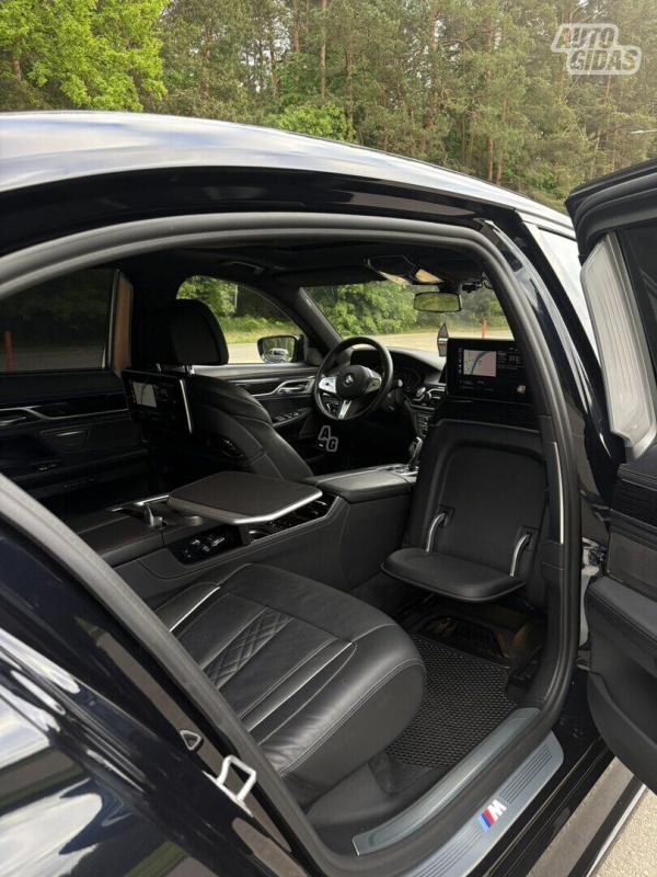 Zils BMW 750 2019 Prienai, ar dzinēja tilpumu 3.00 L un nobraukumu 176 tūkst. km par 48500 €, foto 8 vietnē AUTOMOTO.COM.LV