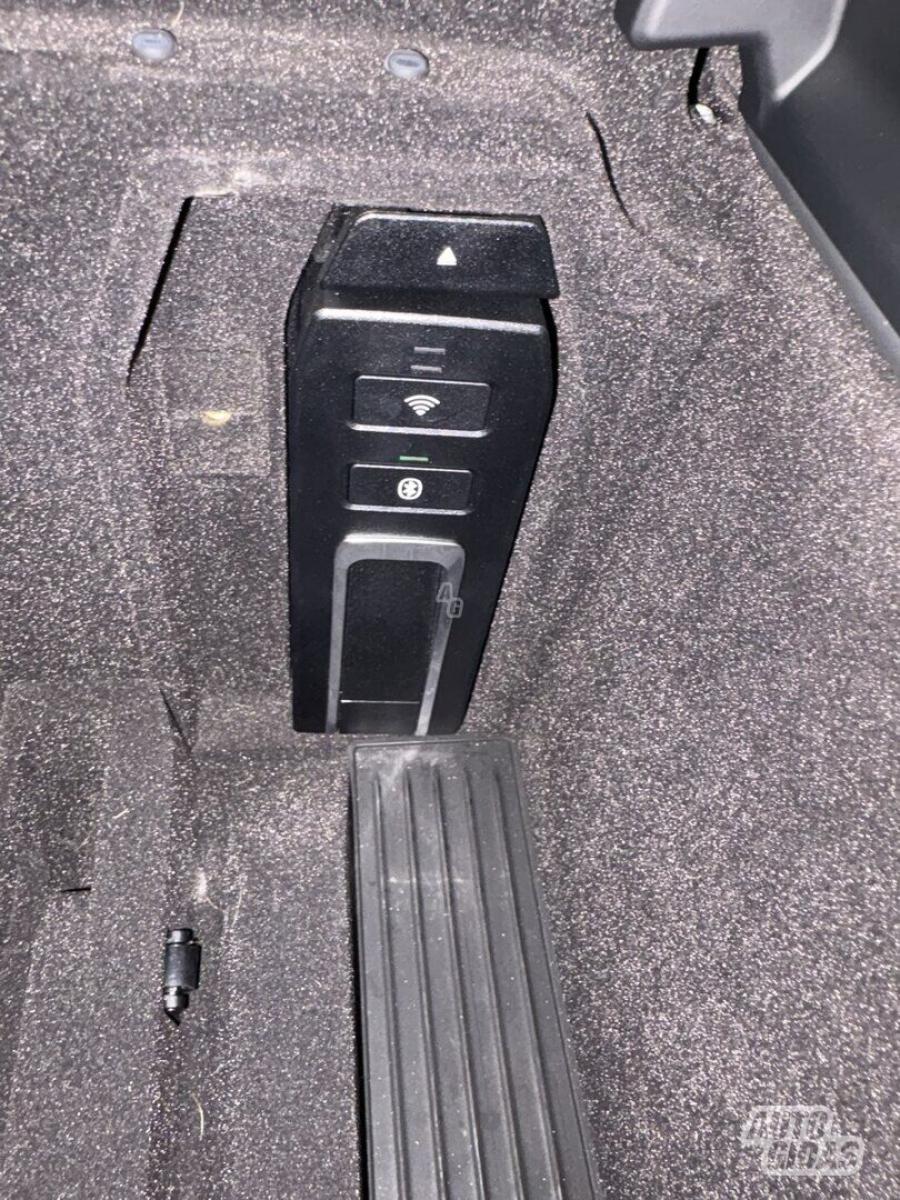 Zils BMW 750 2019 Prienai, ar dzinēja tilpumu 3.00 L un nobraukumu 176 tūkst. km par 48500 €, foto 14 vietnē AUTOMOTO.COM.LV