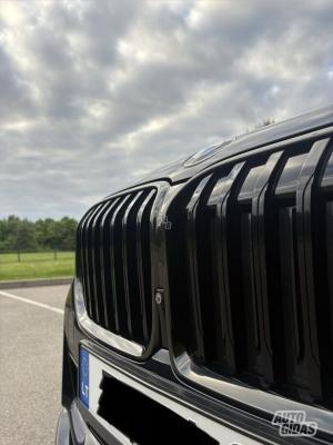 Zils BMW 750 2019 Prienai, ar dzinēja tilpumu 3.00 L un nobraukumu 176 tūkst. km par 48500 €, foto 23 vietnē AUTOMOTO.COM.LV
