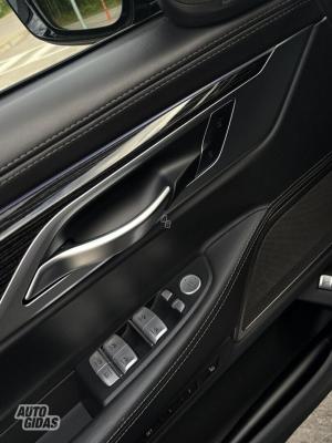 Zils BMW 750 2019 Prienai, ar dzinēja tilpumu 3.00 L un nobraukumu 176 tūkst. km par 48500 €, foto 33 vietnē AUTOMOTO.COM.LV
