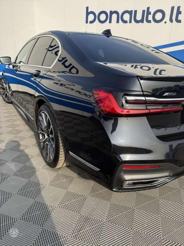 Синий БМВ 750 2019 в Каунас, объемом двигателя 2.99 л и пробегом 152 тыс. км за 37999 €, фото 8 на AUTOMOTO.COM.LV