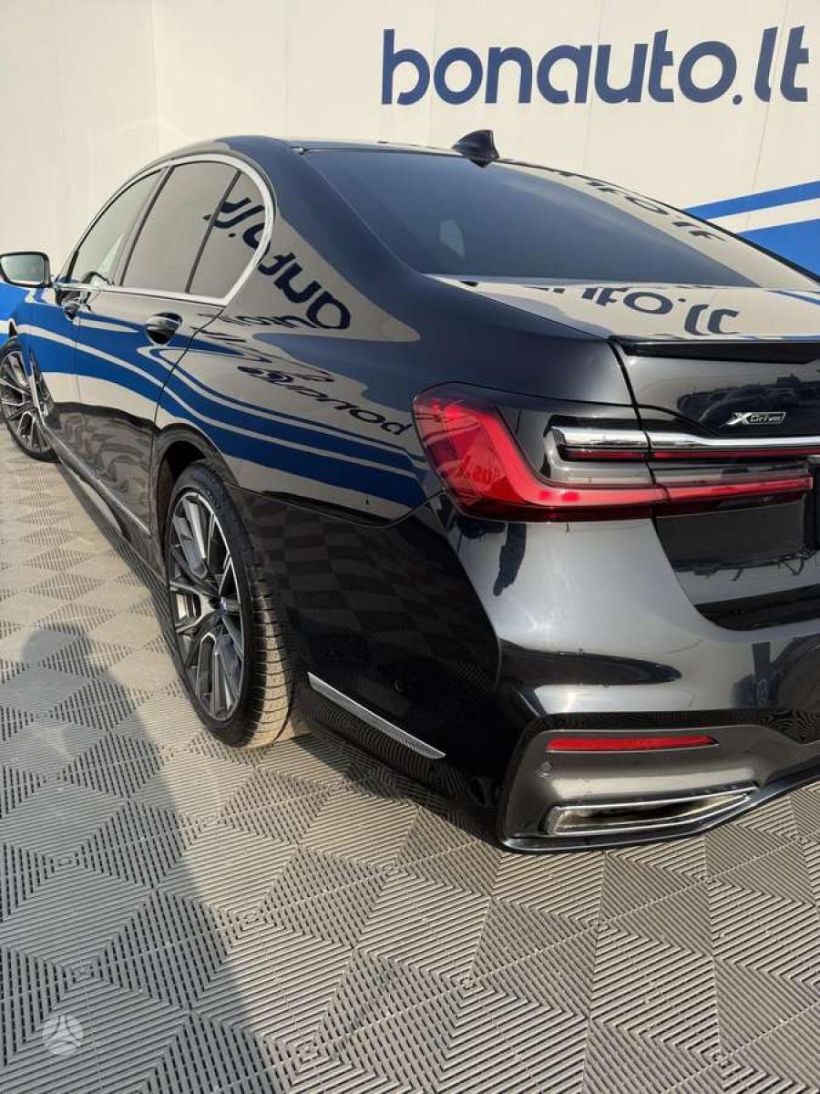 Синий БМВ 750 2019 в Каунас, объемом двигателя 2.99 л и пробегом 152 тыс. км за 37999 €, фото 9 на AUTOMOTO.COM.LV