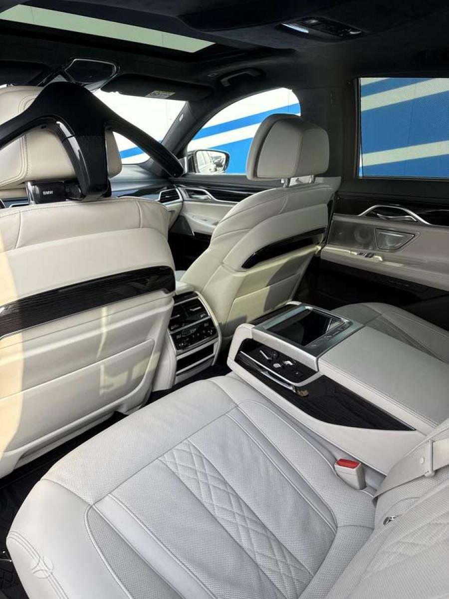 Синий БМВ 750 2019 в Каунас, объемом двигателя 2.99 л и пробегом 152 тыс. км за 37999 €, фото 12 на AUTOMOTO.COM.LV
