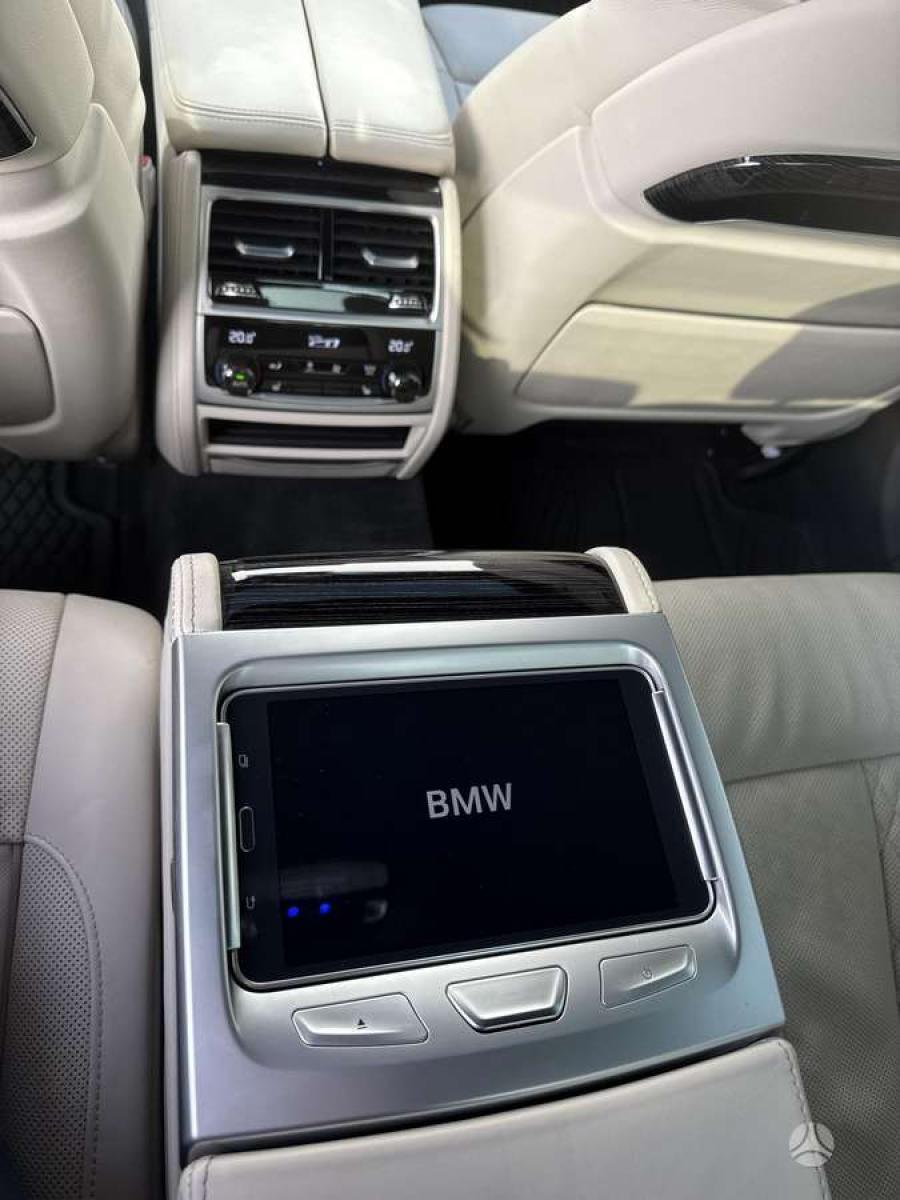 Синий БМВ 750 2019 в Каунас, объемом двигателя 2.99 л и пробегом 152 тыс. км за 37999 €, фото 16 на AUTOMOTO.COM.LV