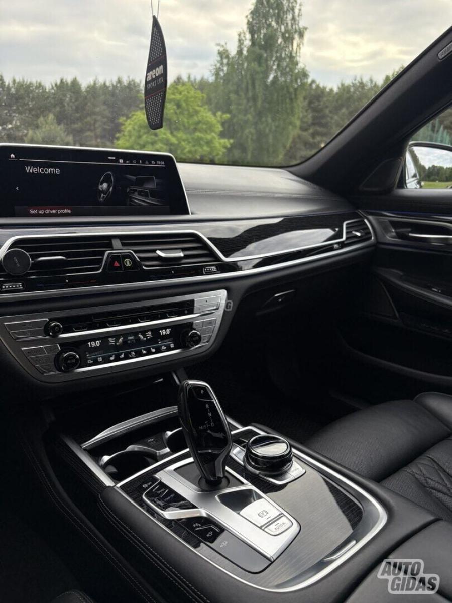 Zils BMW 750 2019 Prienai, ar dzinēja tilpumu 3.00 L un nobraukumu 176 tūkst. km par 48500 €, foto 31 vietnē AUTOMOTO.COM.LV