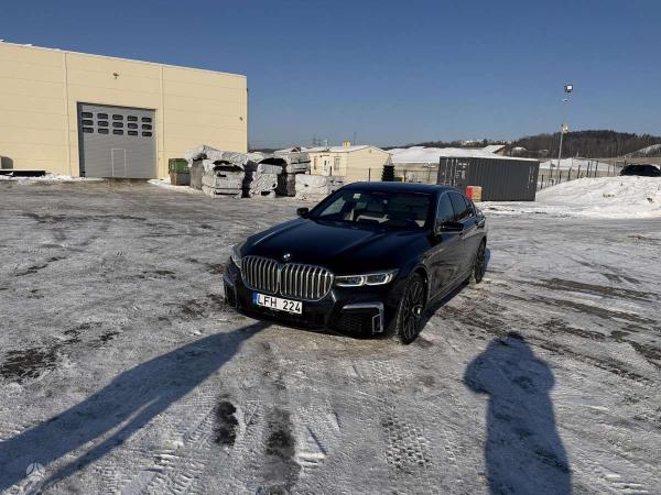Zils BMW 750 2020 Kauņa, ar dzinēja tilpumu 2.99 L un nobraukumu 151 tūkst. km par 44999 €, foto 2 vietnē AUTOMOTO.COM.LV