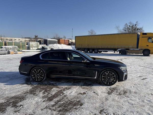 Zils BMW 750 2020 Kauņa, ar dzinēja tilpumu 2.99 L un nobraukumu 151 tūkst. km par 44999 €, foto 4 vietnē AUTOMOTO.COM.LV