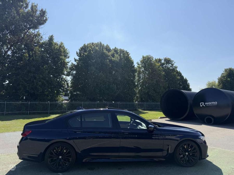 Zils BMW 750 2021 Marijampole, ar dzinēja tilpumu 4.40 L un nobraukumu 147 tūkst. km par 36500 €, foto 6 vietnē AUTOMOTO.COM.LV