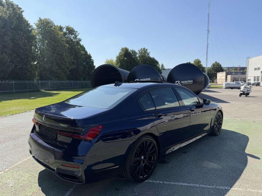 Zils BMW 750 2021 Marijampole, ar dzinēja tilpumu 4.40 L un nobraukumu 147 tūkst. km par 36500 €, foto 7 vietnē AUTOMOTO.COM.LV