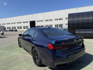 Zils BMW 750 2021 Marijampole, ar dzinēja tilpumu 4.40 L un nobraukumu 147 tūkst. km par 36500 €, foto 9 vietnē AUTOMOTO.COM.LV