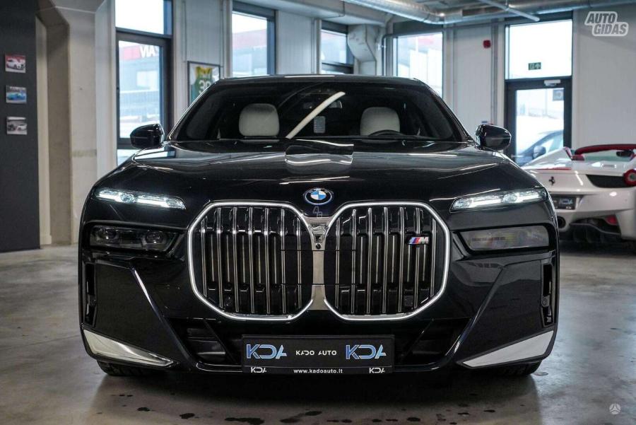 Zils BMW 750 2024 Marijampole, ar dzinēja tilpumu 3.00 L un nobraukumu 22 tūkst. km par 95950 €, foto 4 vietnē AUTOMOTO.COM.LV