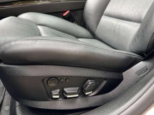 Brūns BMW 750 2011 Viļņa, ar dzinēja tilpumu 4.40 L un nobraukumu 151 tūkst. km par 7999 €, foto 17 vietnē AUTOMOTO.COM.LV