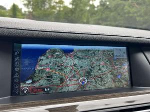 Brūns BMW 750 2011 Viļņa, ar dzinēja tilpumu 4.40 L un nobraukumu 151 tūkst. km par 7999 €, foto 38 vietnē AUTOMOTO.COM.LV