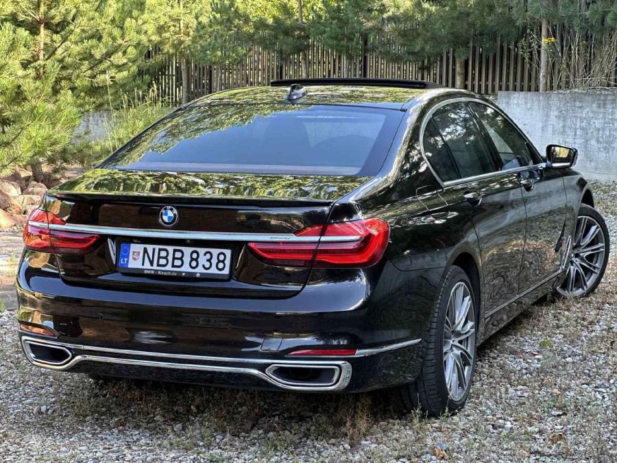Brūns BMW 750 2017 Marijampole, ar dzinēja tilpumu 2.99 L un nobraukumu 123 tūkst. km par 33500 €, foto 7 vietnē AUTOMOTO.COM.LV