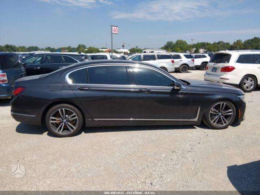 Brūns BMW 750 2020 Viļņa, ar dzinēja tilpumu 4.40 L un nobraukumu 75 tūkst. km par 16999 €, foto 6 vietnē AUTOMOTO.COM.LV