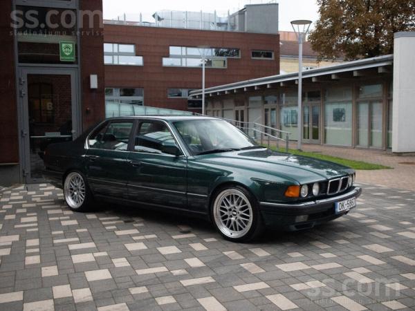 БМВ 750 1991 в Лиепая на AUTOMOTO.COM.LV Зеленый БМВ 750 1991 в Лиепая, объемом двигателя 5.00 л и пробегом 262 тыс. км за 7500 €, фото 1 на AUTOMOTO.COM.LV