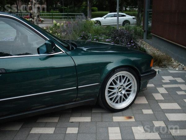 БМВ 750 1991 в Лиепая на AUTOMOTO.COM.LV Зеленый БМВ 750 1991 в Лиепая, объемом двигателя 5.00 л и пробегом 262 тыс. км за 7500 €, фото 10 на AUTOMOTO.COM.LV