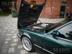 Зеленый БМВ 750 1991 в Лиепая, объемом двигателя 5.00 л и пробегом 262 тыс. км за 7500 €, фото 17 на AUTOMOTO.COM.LV
