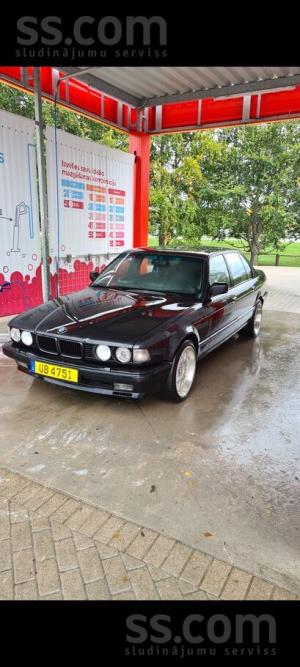 Grey BMW 750 1988 in Talsi, with an engine capacity of 5.00 L and mileage of 300 thousand km for 6500 €, photo  on AUTOMOTO.COM.LV