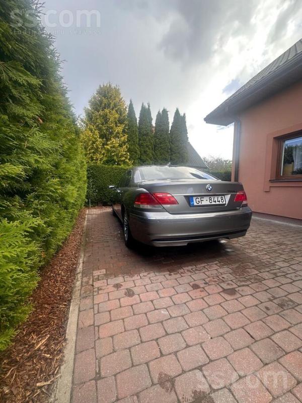 Pelēks BMW 750 2005 Rīga, ar dzinēja tilpumu 4.80 L un nobraukumu 170 tūkst. km par 6500 €, foto 5 vietnē AUTOMOTO.COM.LV