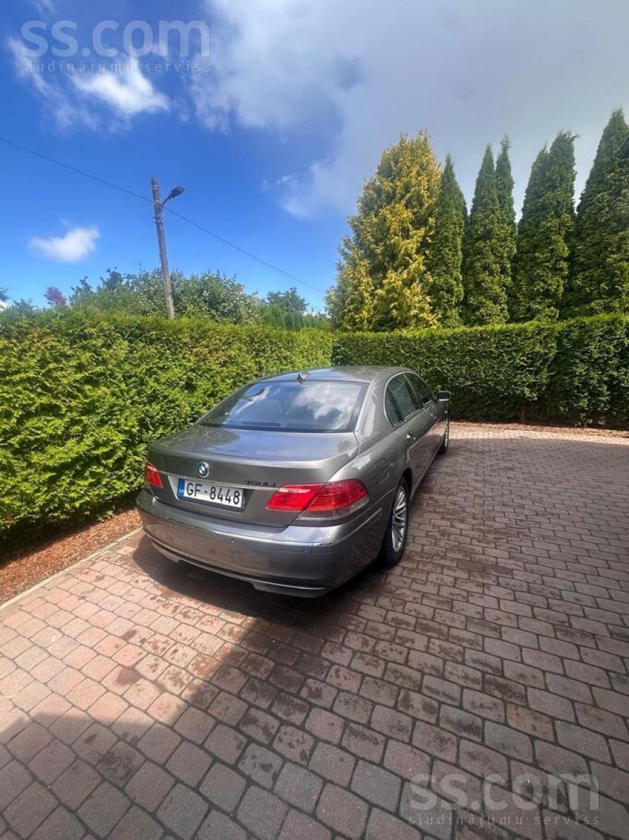 Pelēks BMW 750 2005 Rīga, ar dzinēja tilpumu 4.80 L un nobraukumu 170 tūkst. km par 6500 €, foto 7 vietnē AUTOMOTO.COM.LV
