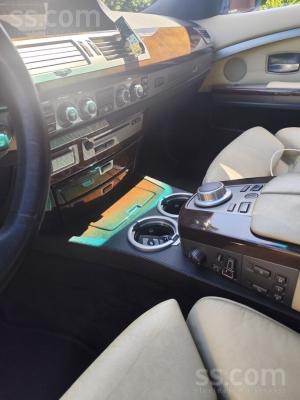 Pelēks BMW 750 2005 Rīga, ar dzinēja tilpumu 4.80 L un nobraukumu 170 tūkst. km par 6500 €, foto 11 vietnē AUTOMOTO.COM.LV