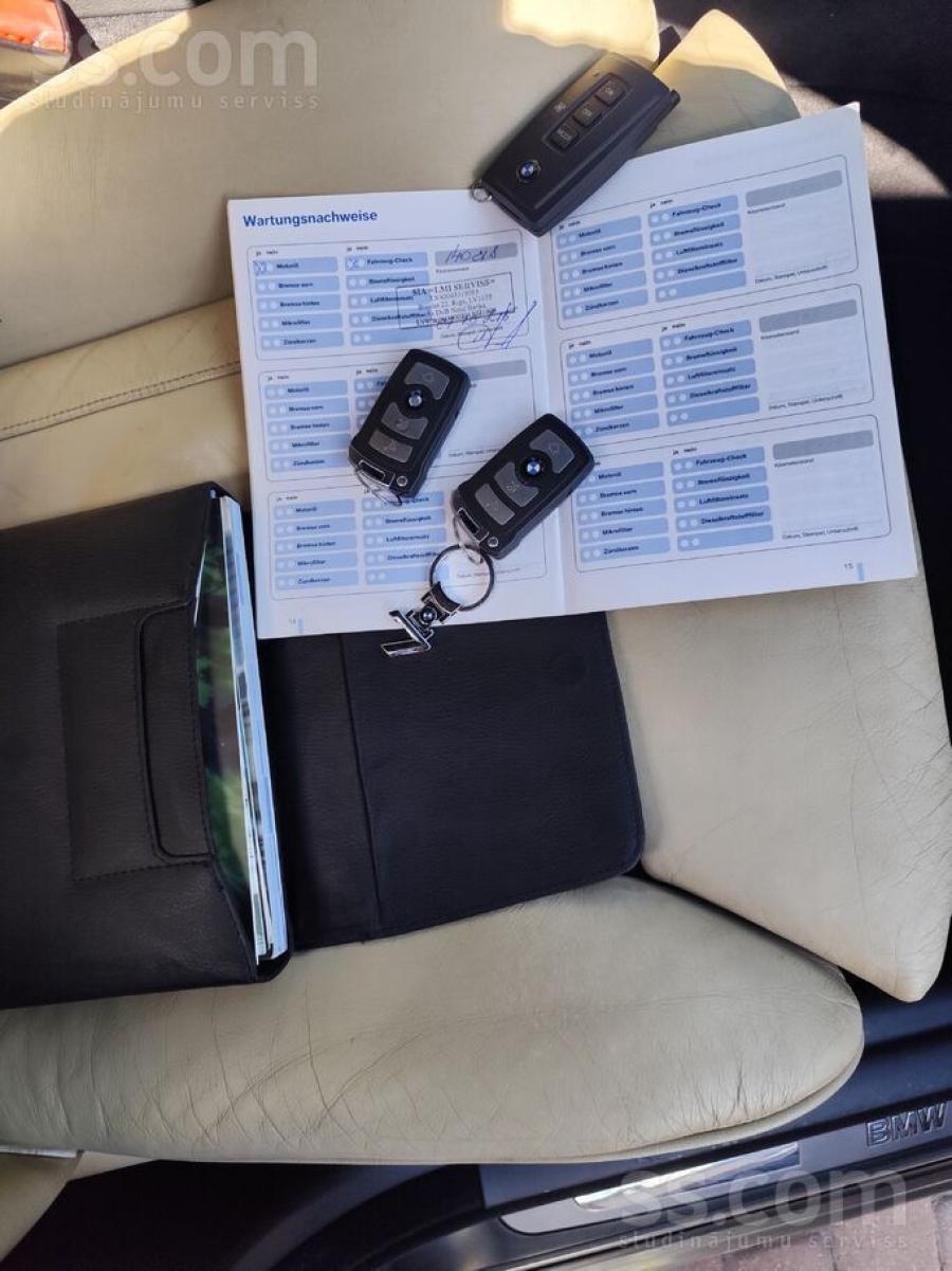 Pelēks BMW 750 2005 Rīga, ar dzinēja tilpumu 4.80 L un nobraukumu 170 tūkst. km par 6500 €, foto 15 vietnē AUTOMOTO.COM.LV