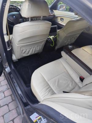 Pelēks BMW 750 2005 Rīga, ar dzinēja tilpumu 4.80 L un nobraukumu 170 tūkst. km par 6500 €, foto 18 vietnē AUTOMOTO.COM.LV