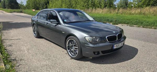 Grey BMW 750 2005 in Vilnius, with an engine capacity of 4.80 L and mileage of 304 thousand km for 6300 €, photo 2 on AUTOMOTO.COM.LV