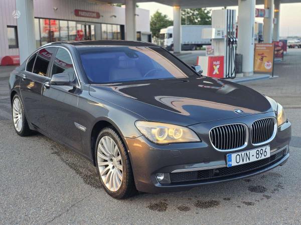 Pelēks BMW 750 2008 Kretinga, ar dzinēja tilpumu 4.40 L un nobraukumu 194 tūkst. km par 6600 €, foto 1 vietnē AUTOMOTO.COM.LV