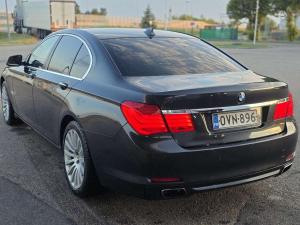 Pelēks BMW 750 2008 Kretinga, ar dzinēja tilpumu 4.40 L un nobraukumu 194 tūkst. km par 6600 €, foto 5 vietnē AUTOMOTO.COM.LV