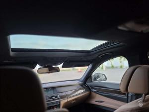 Pelēks BMW 750 2008 Kretinga, ar dzinēja tilpumu 4.40 L un nobraukumu 194 tūkst. km par 6600 €, foto 18 vietnē AUTOMOTO.COM.LV