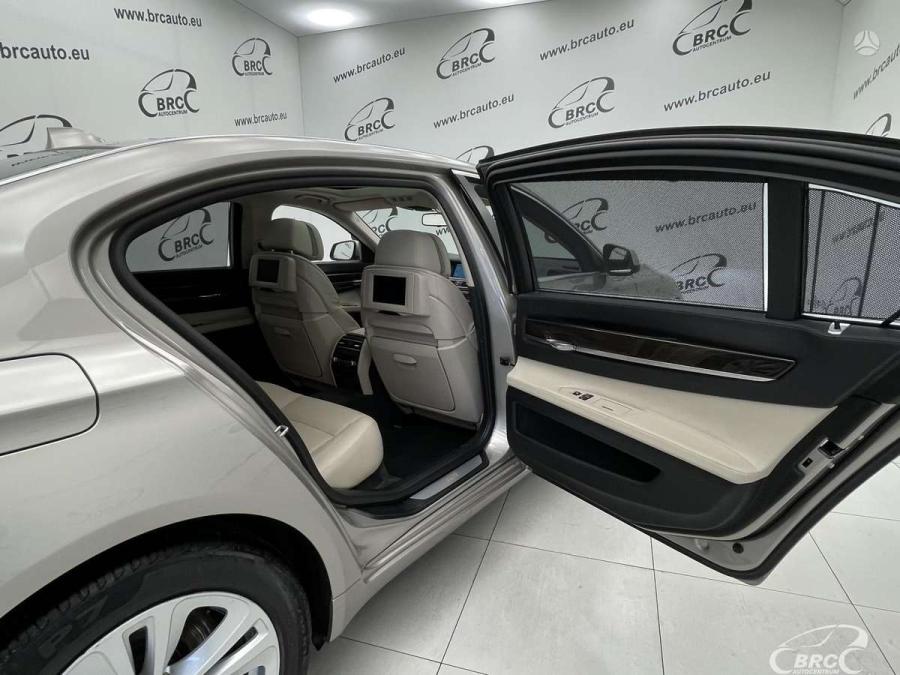 Grey BMW 750 2011 in Vilnius, with an engine capacity of 4.40 L and mileage of 233 thousand km for 9500 €, photo 15 on AUTOMOTO.COM.LV