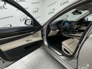Grey BMW 750 2011 in Vilnius, with an engine capacity of 4.40 L and mileage of 233 thousand km for 9500 €, photo 23 on AUTOMOTO.COM.LV