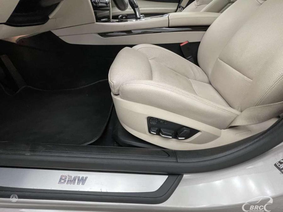 Grey BMW 750 2011 in Vilnius, with an engine capacity of 4.40 L and mileage of 233 thousand km for 9500 €, photo 26 on AUTOMOTO.COM.LV