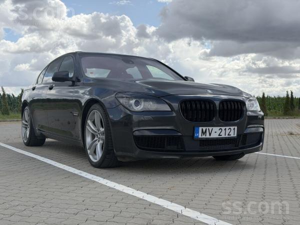 Grey BMW 750 2011 in Jelgava, with an engine capacity of 4.40 L and mileage of 216 thousand km for 12900 €, photo 3 on AUTOMOTO.COM.LV
