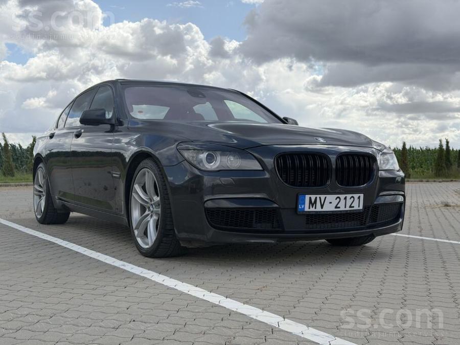 Pelēks BMW 750 2011 Jelgava, ar dzinēja tilpumu 4.40 L un nobraukumu 216 tūkst. km par 12900 €, foto 3 vietnē AUTOMOTO.COM.LV