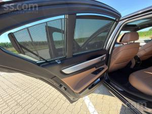 Pelēks BMW 750 2011 Jelgava, ar dzinēja tilpumu 4.40 L un nobraukumu 216 tūkst. km par 12900 €, foto 13 vietnē AUTOMOTO.COM.LV