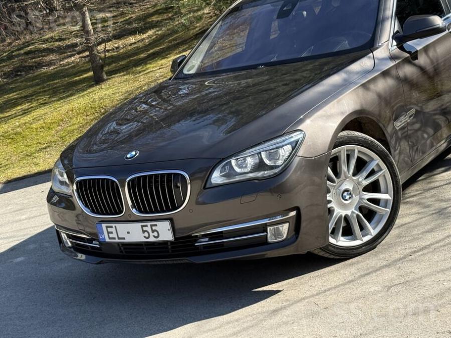 Pelēks BMW 750 2012 Jūrmala, ar dzinēja tilpumu 3.00 L un nobraukumu 0 tūkst. km par 15950 €, foto 4 vietnē AUTOMOTO.COM.LV