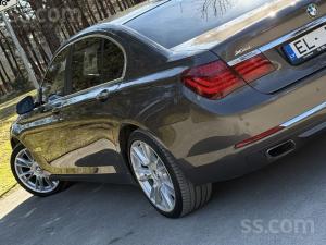 Pelēks BMW 750 2012 Jūrmala, ar dzinēja tilpumu 3.00 L un nobraukumu 0 tūkst. km par 15950 €, foto 15 vietnē AUTOMOTO.COM.LV