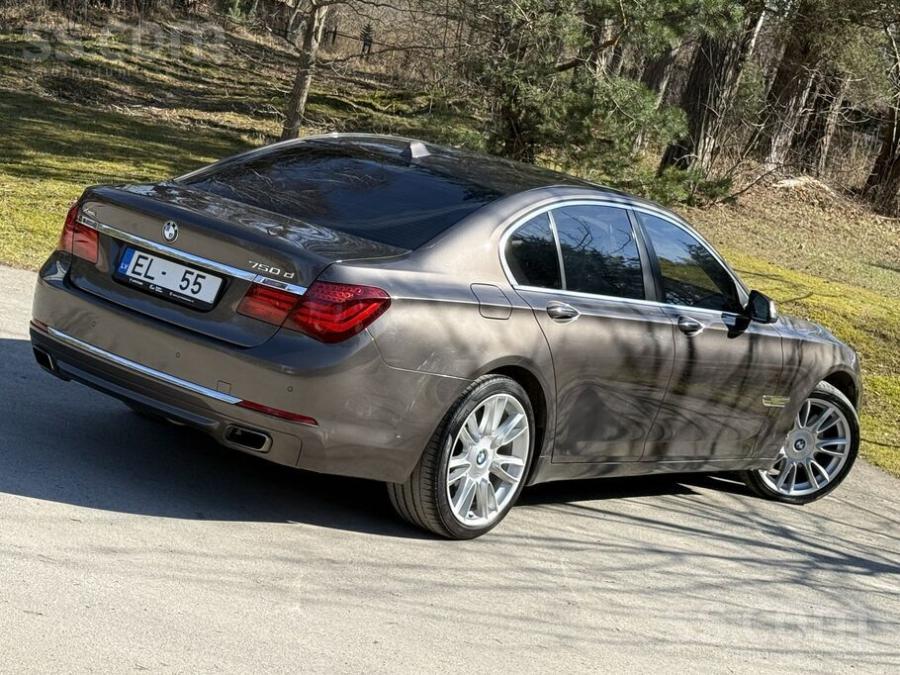 Pelēks BMW 750 2012 Jūrmala, ar dzinēja tilpumu 3.00 L un nobraukumu 0 tūkst. km par 15950 €, foto 16 vietnē AUTOMOTO.COM.LV