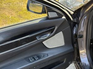 Pelēks BMW 750 2012 Jūrmala, ar dzinēja tilpumu 3.00 L un nobraukumu 0 tūkst. km par 15950 €, foto 28 vietnē AUTOMOTO.COM.LV