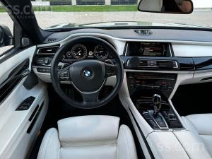 Grey BMW 750 2012 in Riga, with an engine capacity of 3.00 L and mileage of 214 thousand km for 17850 €, photo 12 on AUTOMOTO.COM.LV
