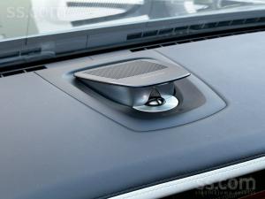 Grey BMW 750 2012 in Riga, with an engine capacity of 3.00 L and mileage of 214 thousand km for 17850 €, photo 13 on AUTOMOTO.COM.LV