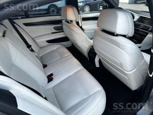 Grey BMW 750 2012 in Riga, with an engine capacity of 3.00 L and mileage of 214 thousand km for 17850 €, photo 19 on AUTOMOTO.COM.LV