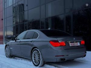 Grey BMW 750 2013 in Klaipeda, with an engine capacity of 4.40 L and mileage of 181 thousand km for 8700 €, photo 2 on AUTOMOTO.COM.LV