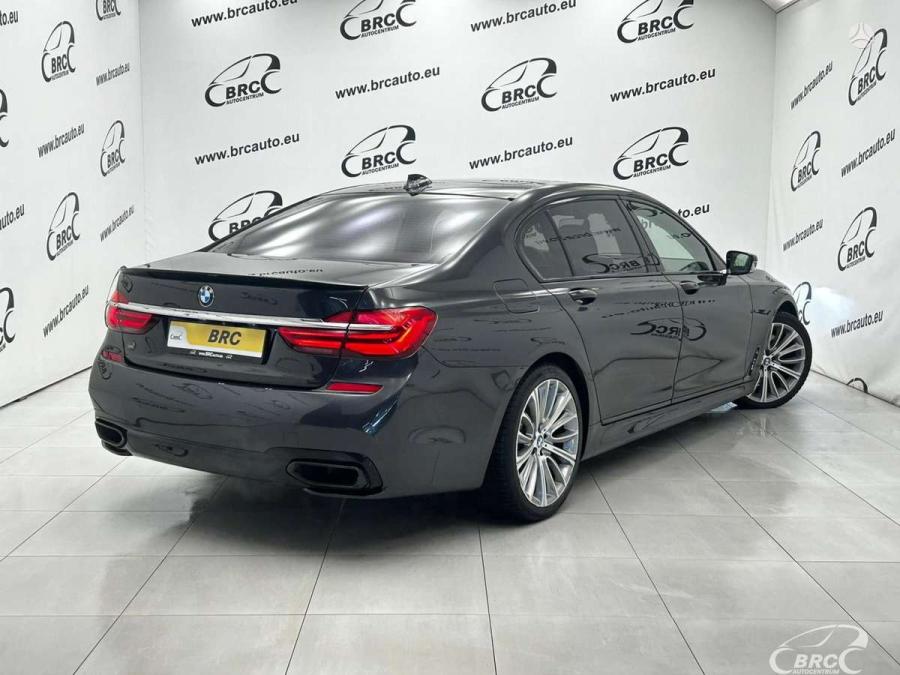 Grey BMW 750 2015 in Vilnius, with an engine capacity of 4.40 L and mileage of 169 thousand km for 16900 €, photo 4 on AUTOMOTO.COM.LV