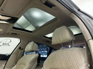 Grey BMW 750 2015 in Vilnius, with an engine capacity of 4.40 L and mileage of 169 thousand km for 16900 €, photo 9 on AUTOMOTO.COM.LV