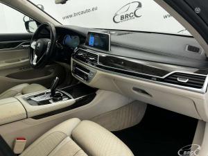 Grey BMW 750 2015 in Vilnius, with an engine capacity of 4.40 L and mileage of 169 thousand km for 16900 €, photo 10 on AUTOMOTO.COM.LV