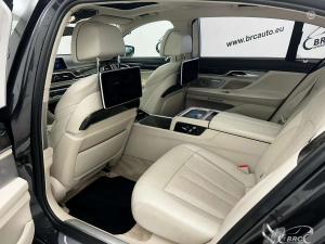 Grey BMW 750 2015 in Vilnius, with an engine capacity of 4.40 L and mileage of 169 thousand km for 16900 €, photo 12 on AUTOMOTO.COM.LV